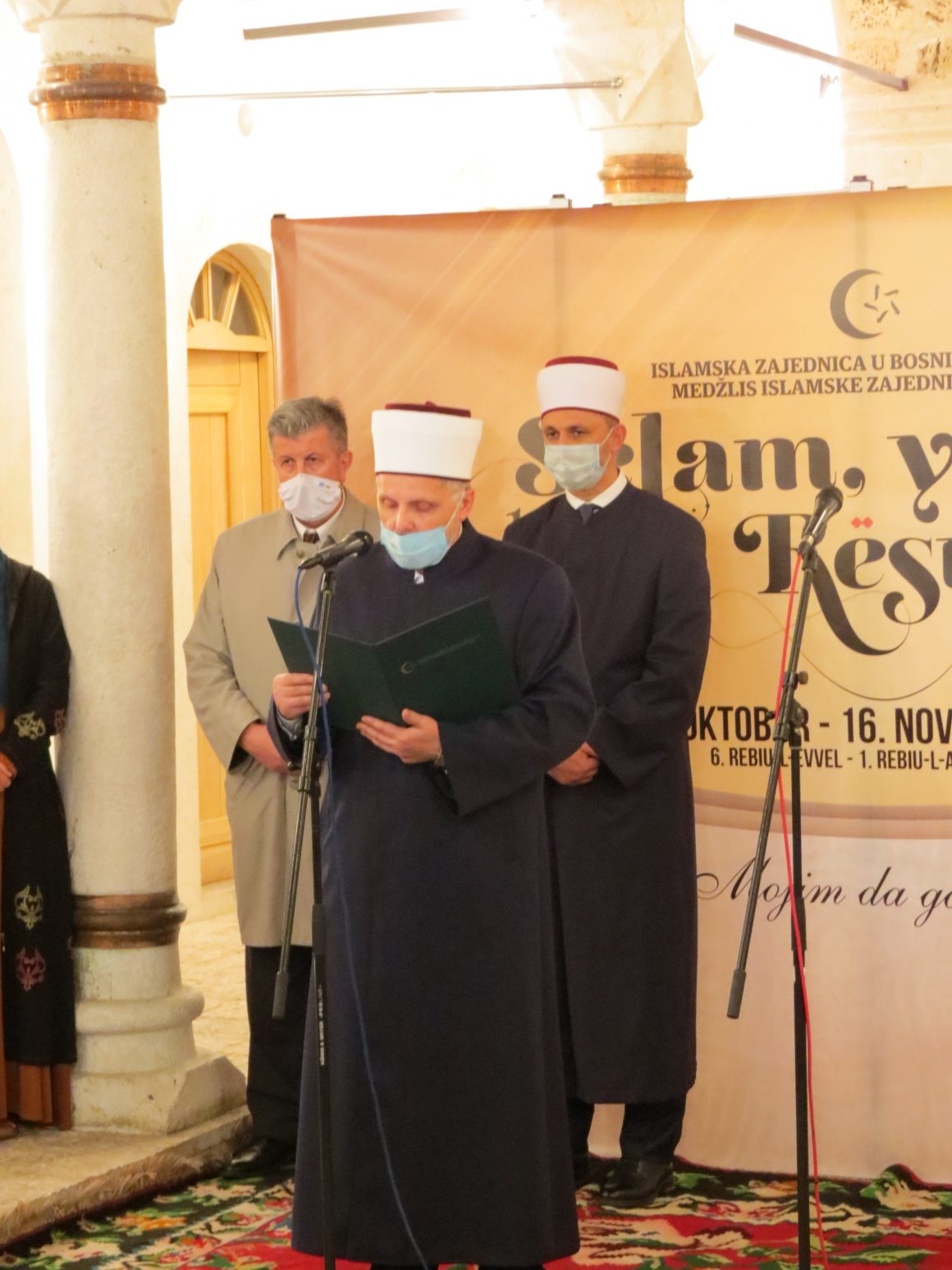 Mevludska poruka muftije sarajevskog: Lijepa riječ mehlem je za srca i ...